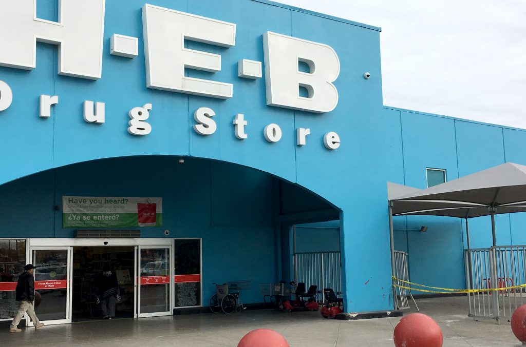 Male Shopper runned-over by Pick-Up Truck Driver at HEB - Eagle Pass ... Male Shopper runned-over by Pick-Up Truck Driver at HEB - Eagle Pass ...